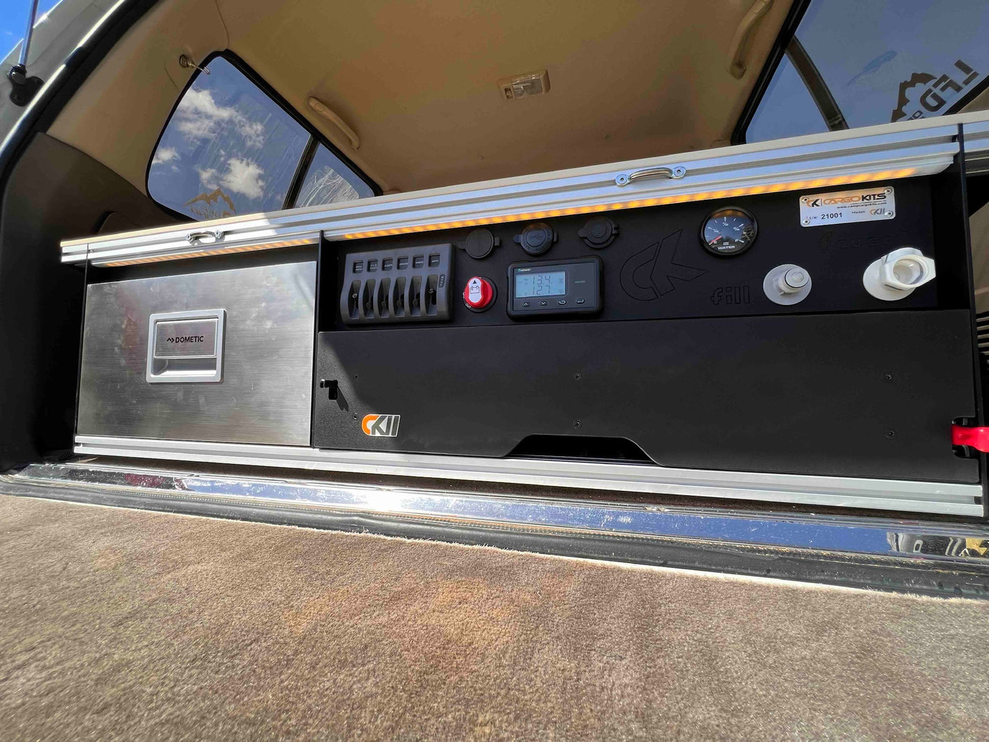 Overland Kitchen | Toyota Land Cruiser Camp kitchen | Toyota kitchen ...